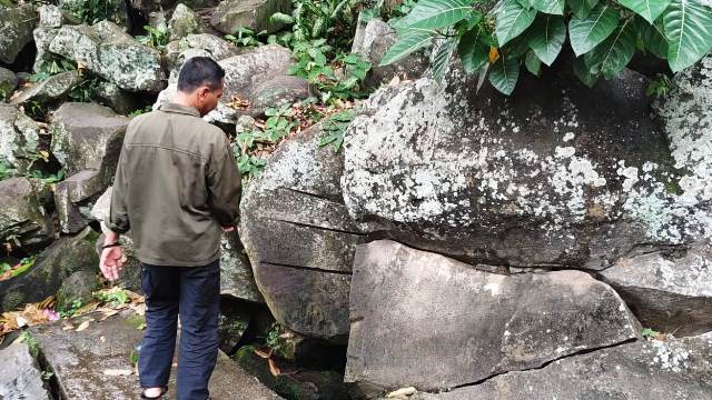 Mata Air Way Biyah: Legenda dan Pesona Air Biru yang Terjaga di Desa ...